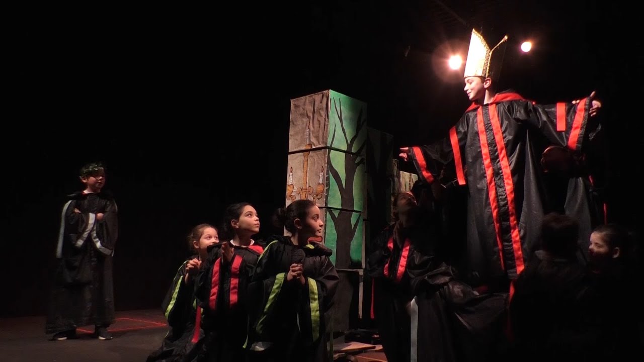 "Non c'è differenza tra me e il mondo", i bambini del Rione Sanità in ...