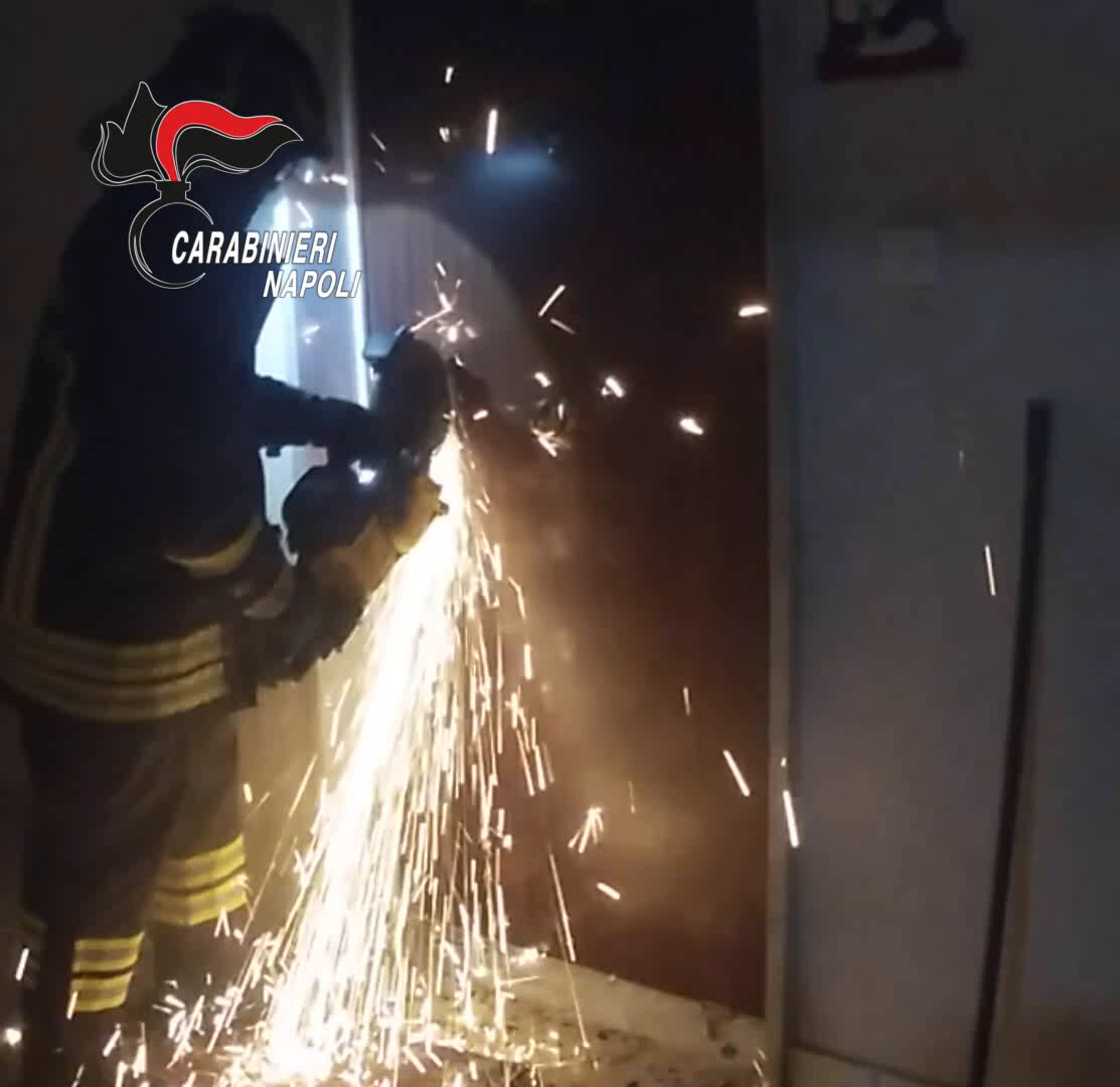 Circondata nella notte Scampia, in manette latitante clan Vanella Grassi